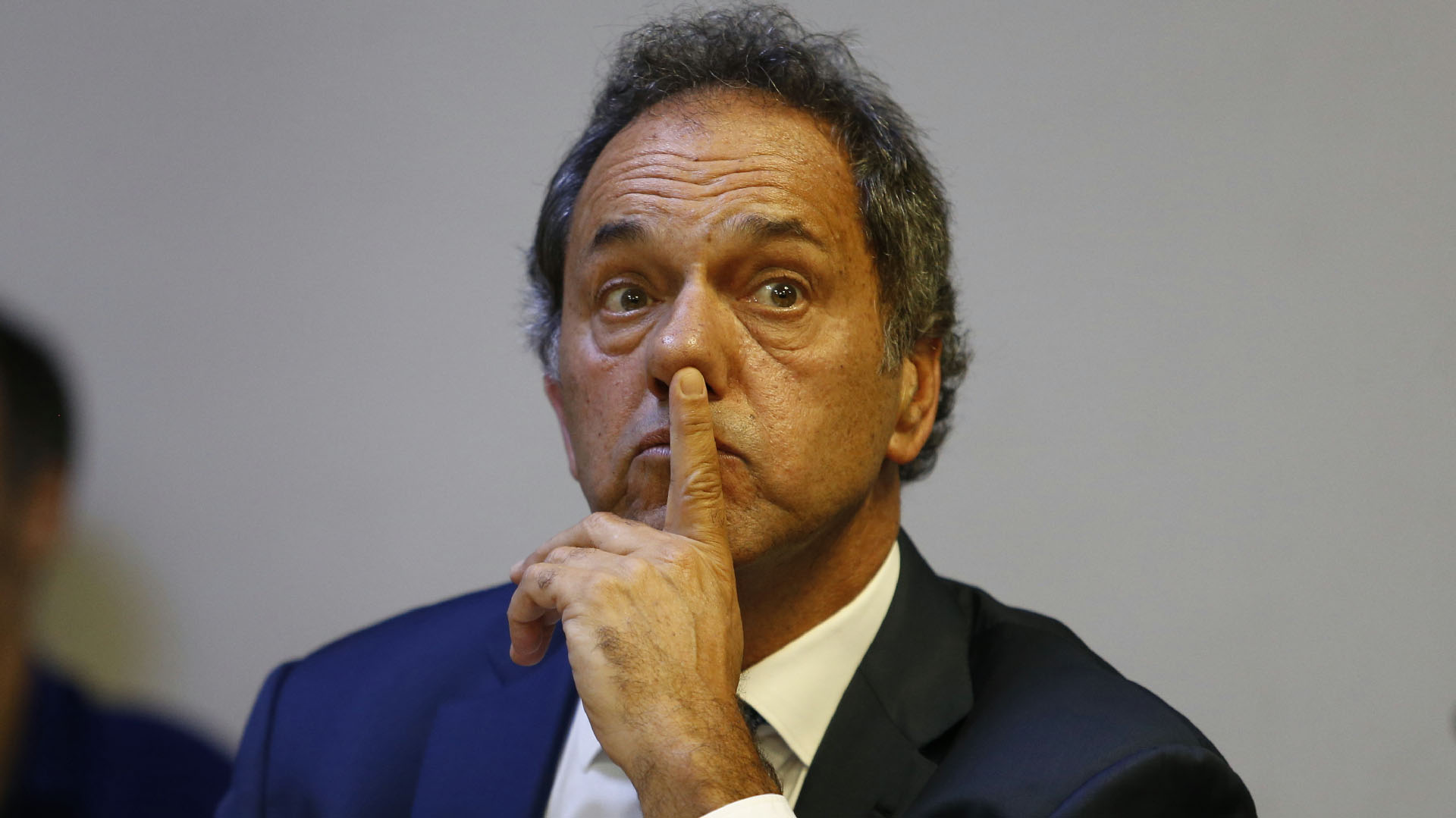 Daniel Scioli Un Fiscal Pidió Que No Pueda Salir Del País Timing